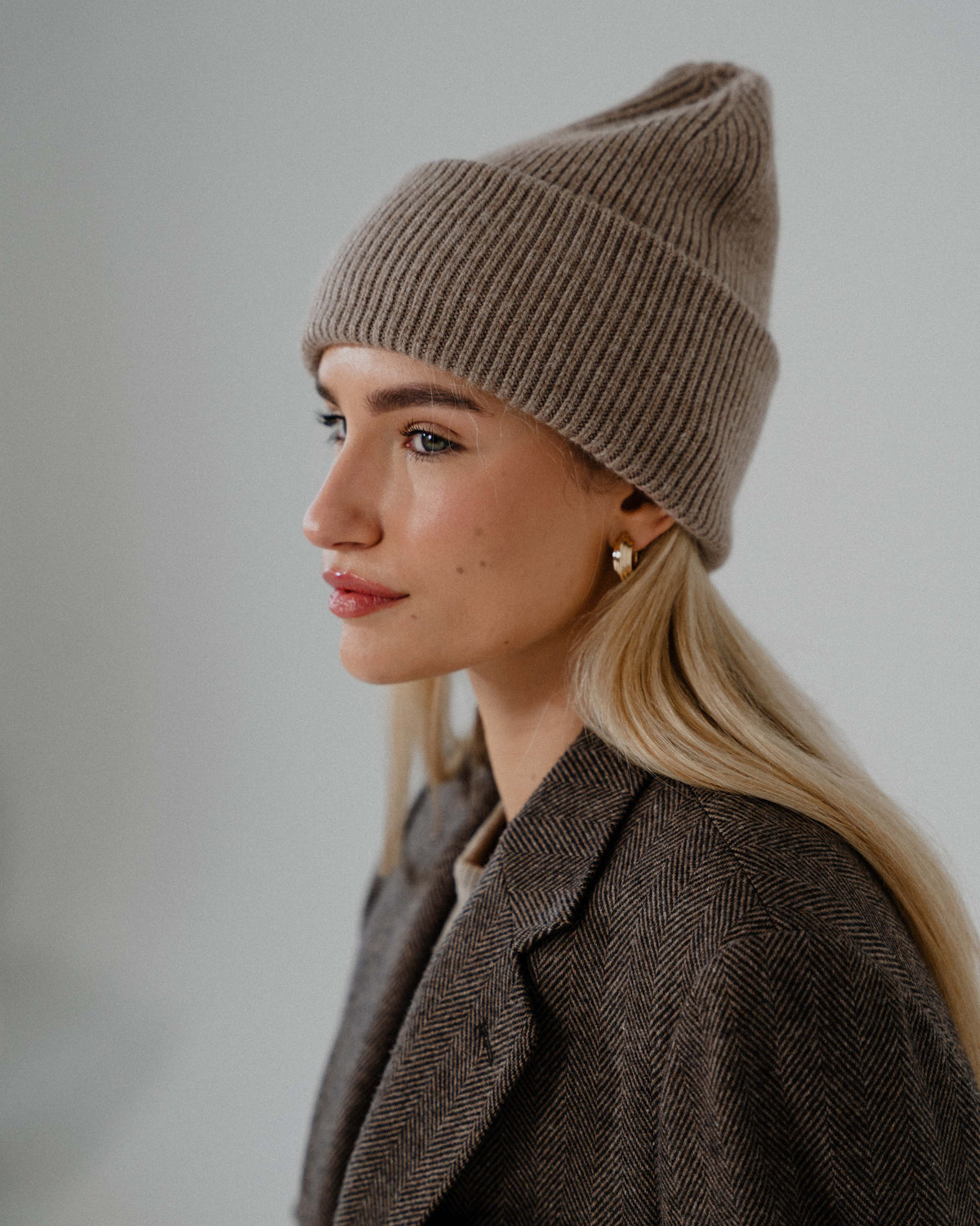 Casgmere-Wool blend beanie - Cocoa Charm – Reverie Hats