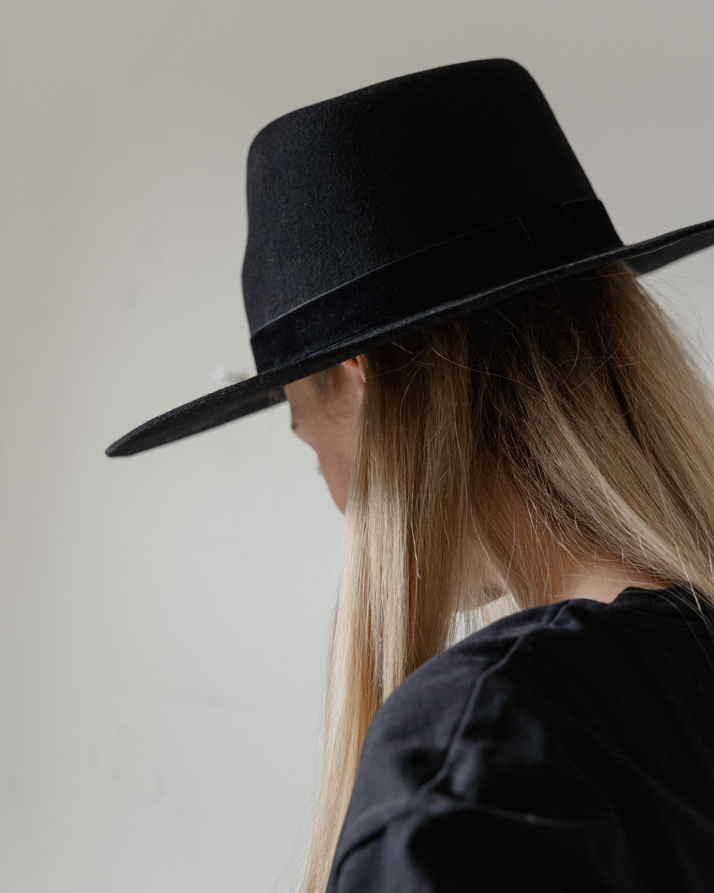 Midnight Dream | Juoda Fedora Skrybėlė Moterims - Reverie Hats